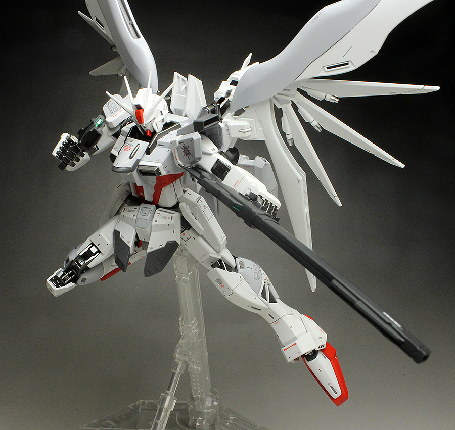 Bandai Limited MG Impulse Gundam Blanche