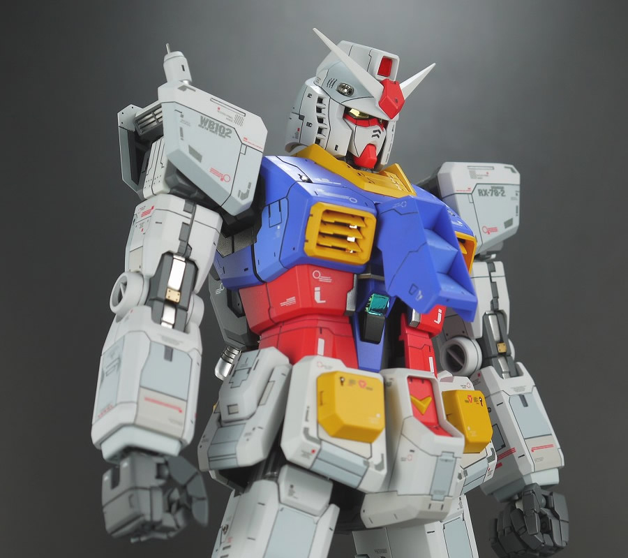 Bandai MG RX 78 2 Gundam [One Year War 0079 Ver.]
