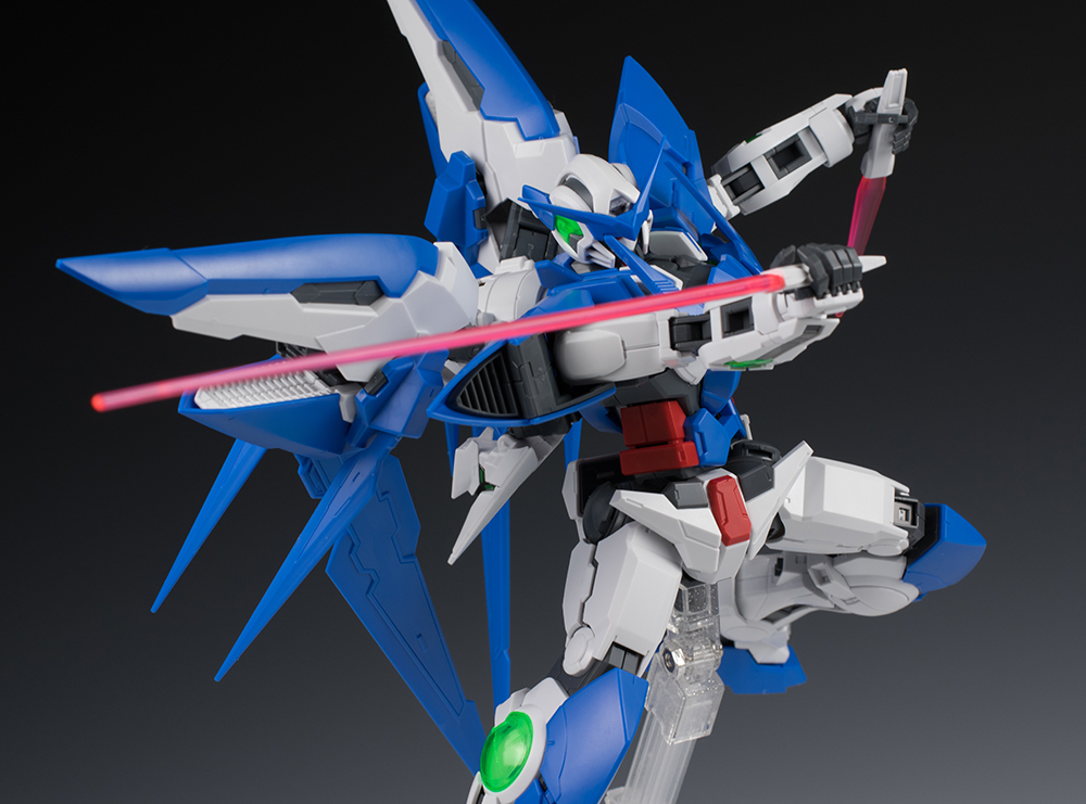 Bandai Limited MG Gundam Amazing Exia