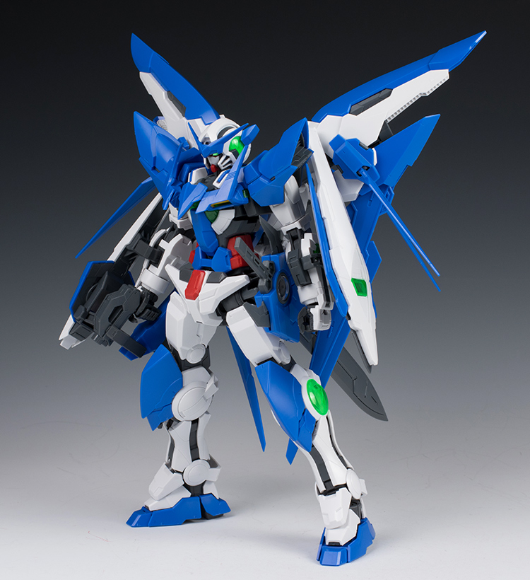 Bandai Limited MG Gundam Amazing Exia