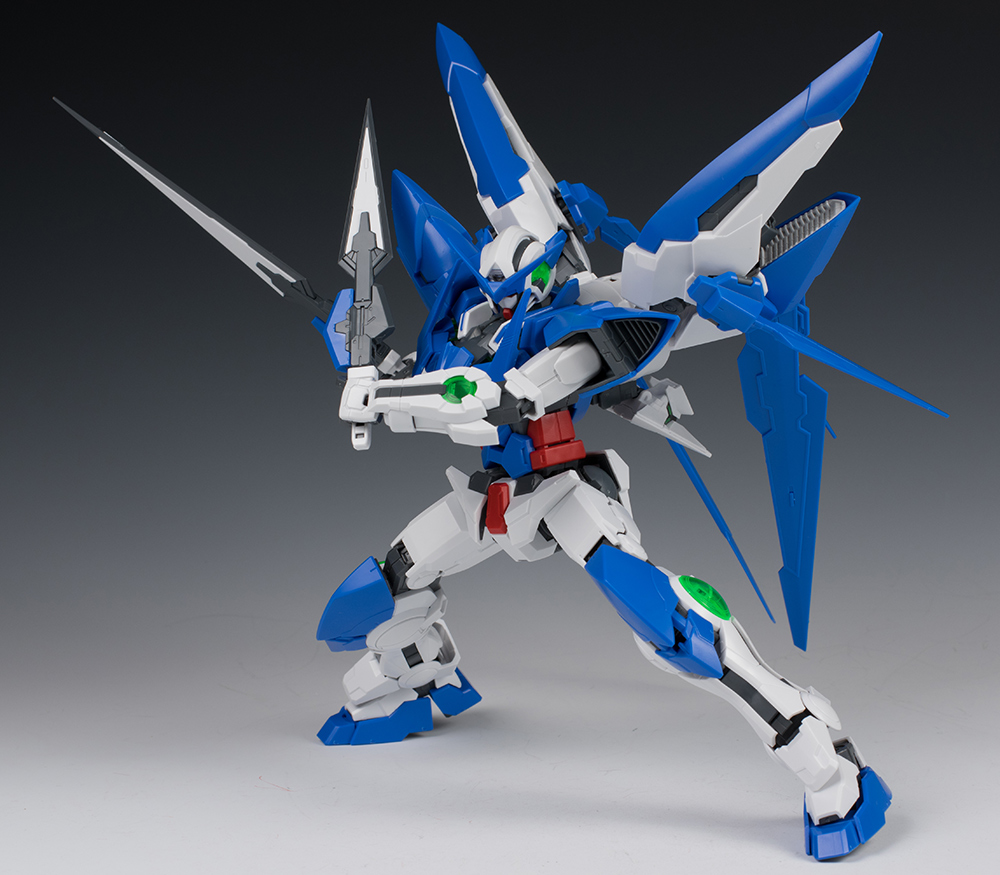 Bandai Limited MG Gundam Amazing Exia