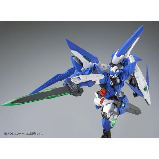 Bandai Limited MG Gundam Amazing Exia