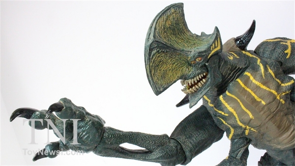NECA Pacific Rim: Kaiju Trespasser [9 Inch]