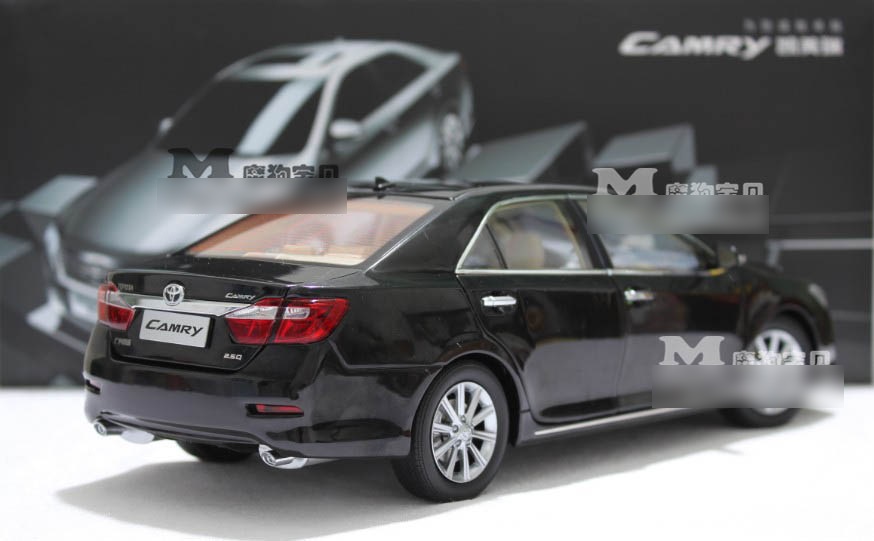 Car Scale 1:18 Toyota Camry 2014 [Black]