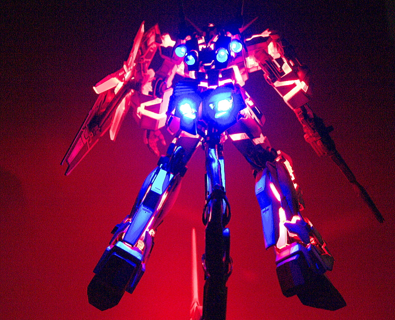 [x67] Yellow LED Gundam