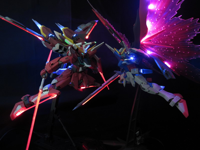 [x67] Yellow LED Gundam